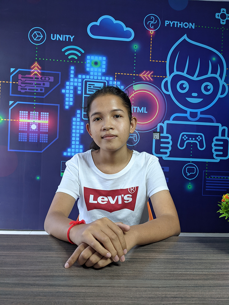 និស្សិតសរសេរកូដចំនួន 10 រូបនៃវគ្គសិក្សា Full Stack Developer Bootcamp ឆ្នាំ 2021 របស់ SabaiCode ...